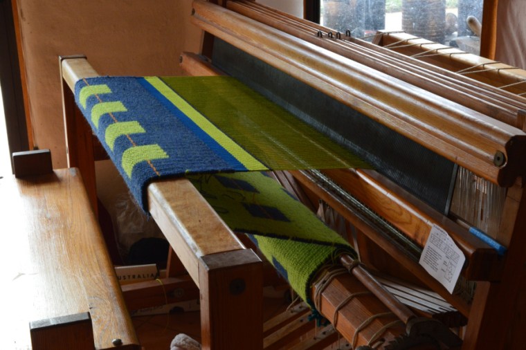Weaving: My rug is finished – sewTREEFROG